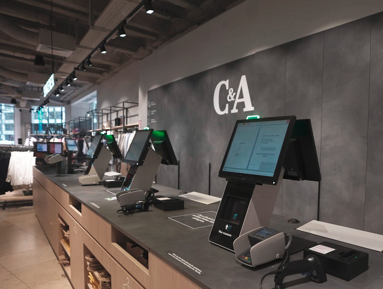 Fashion-Handel: Push-up für den Self-Checkout | stores+shops