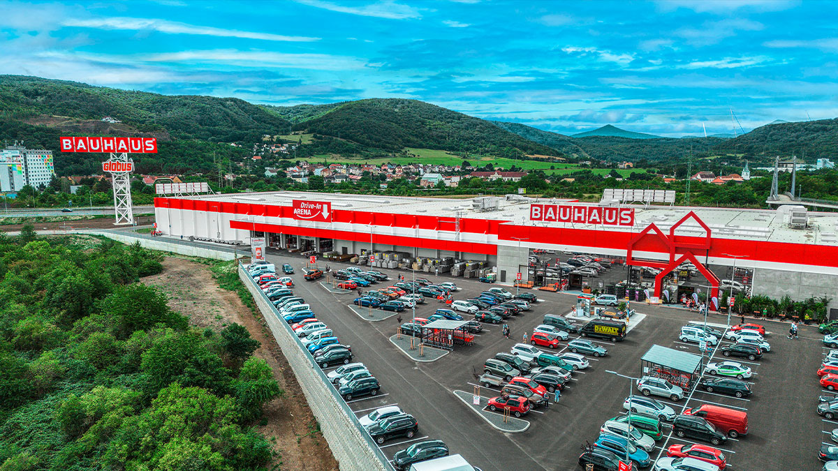 Bauhaus eröffnet in Tschechien | stores+shops