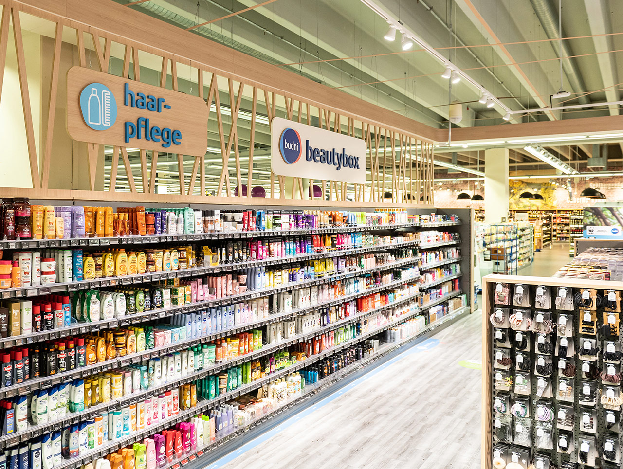 Budni expandiert mit Shop-in-Shop-Konzept | stores+shops