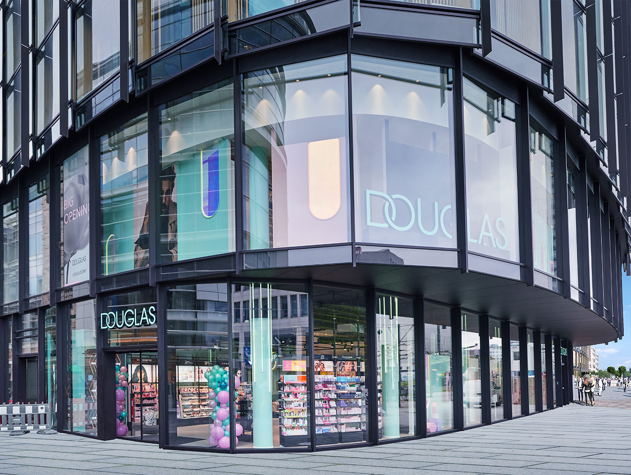 Douglas eröffnet Flagship-Store im Herzen Düsseldorfs | stores+shops