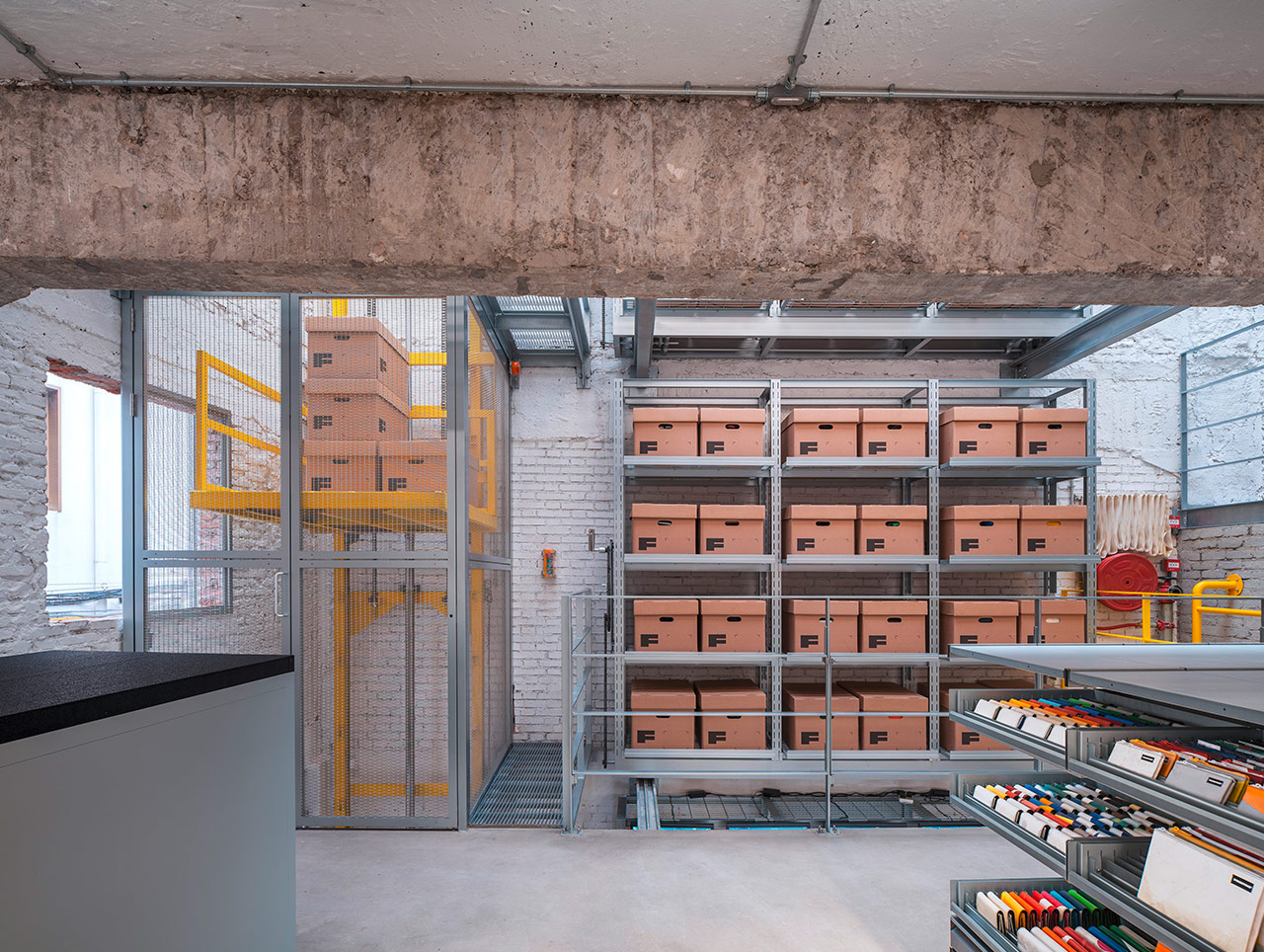 Freitag: Zwischen Nachbarschaft und Retail | stores+shops