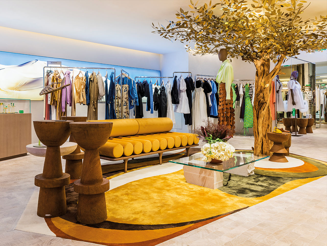 Le Printemps: Veränderung hat Tradition | stores+shops