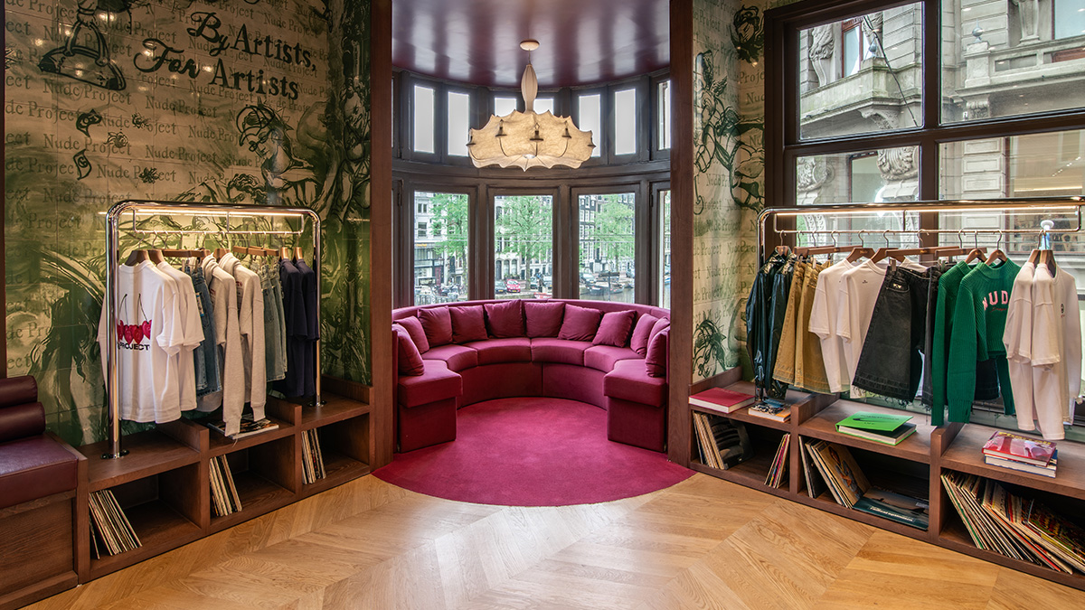 Nude Project: Reminiszenz an Stanley Kubrick | stores+shops