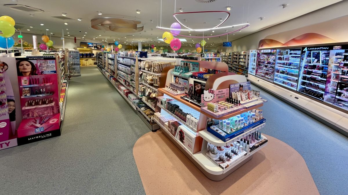 dm-Markt in Minden: Wiedereröffnung in Pastell | stores+shops