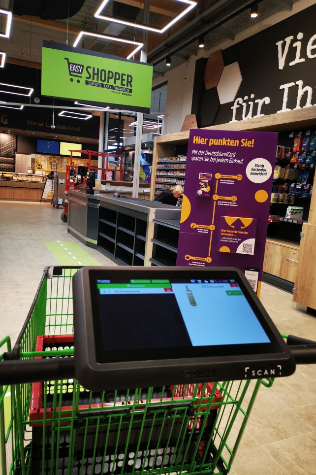 Edeka Konen: Anpfiff für lokalen Treffpunkt | stores+shops