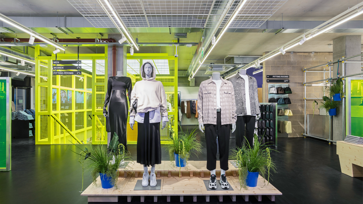 Weekday: Siebdruck im Store | stores+shops