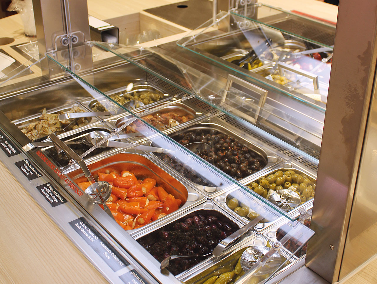 Aus Sky wird Rewe | stores+shops